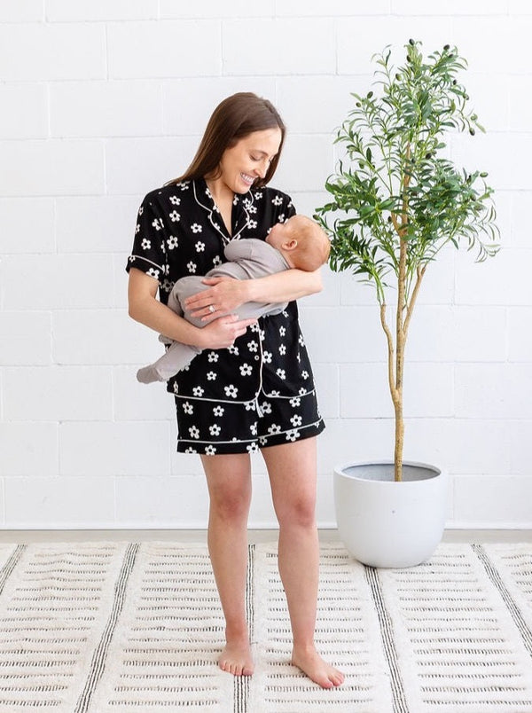 seesee | Black & White Postpartum Pajamas